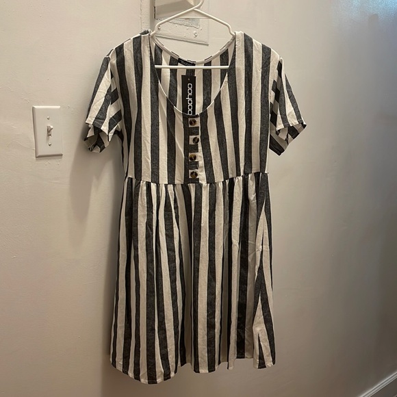 Boohoo | Dresses | New Shein Blue White Striped Dress W Pleated Skirt ...